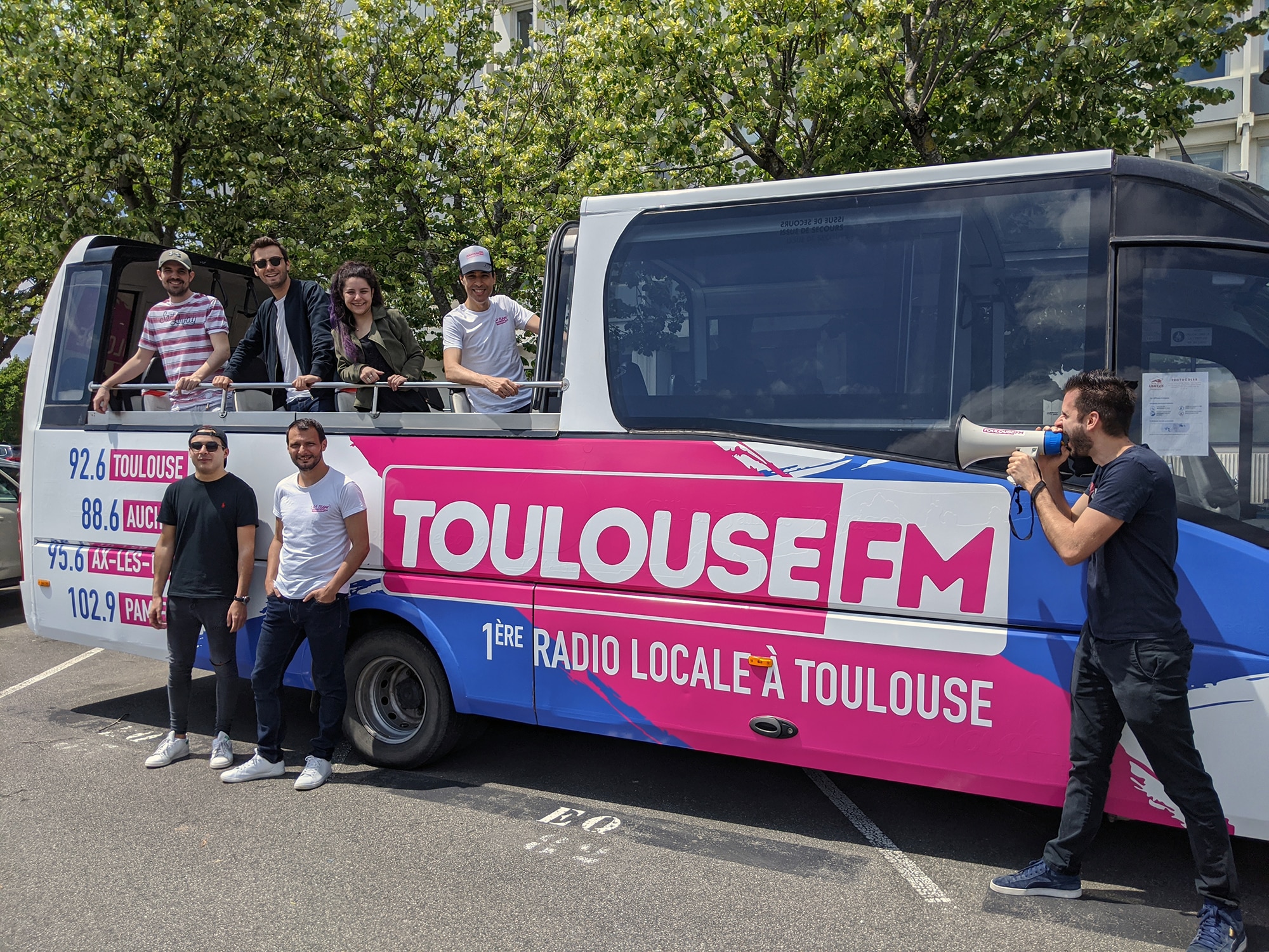 Toulouse FM fête la musique à bord d'un bus ! - Toulouseblog.fr