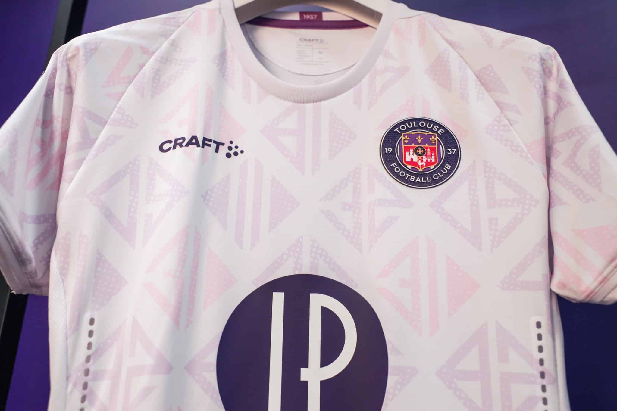 Le TFC dévoile un magnifique maillot en hommage à l’Occitanie ...